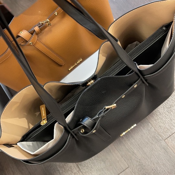Michael Kors | Bags | Michael Kors Emilia Large Tote Leather Shoulder ...